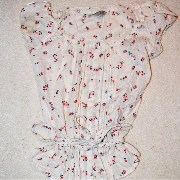 Guess | Tops | Guess Floral Blouse | Poshmark